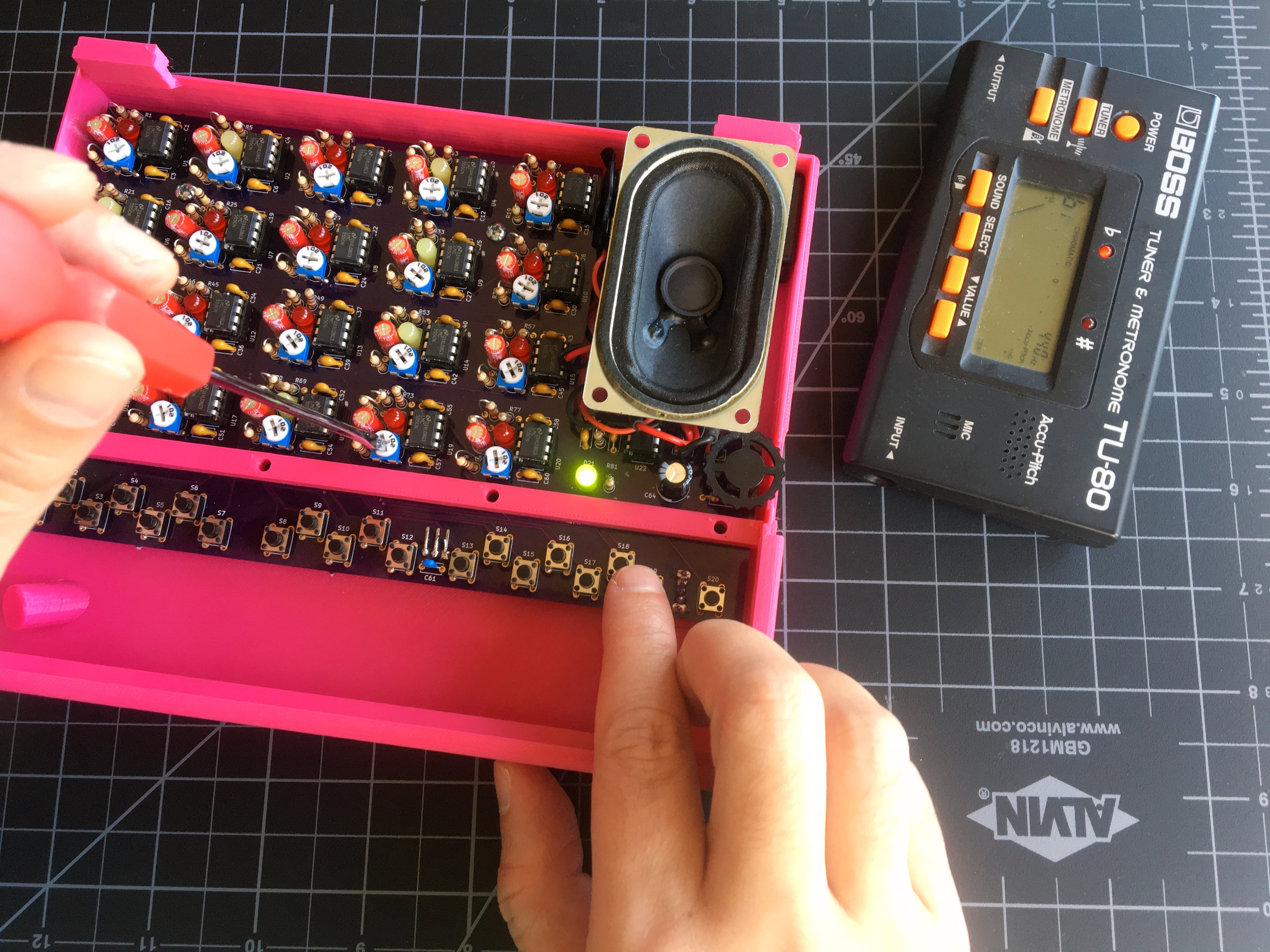 Tuning | Oskitone POLY555 Assembly Guide